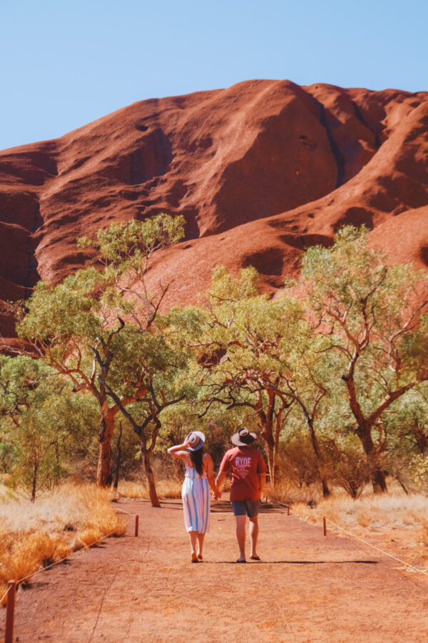 The Best Can't Miss Things To Do At Uluru - Explore Shaw