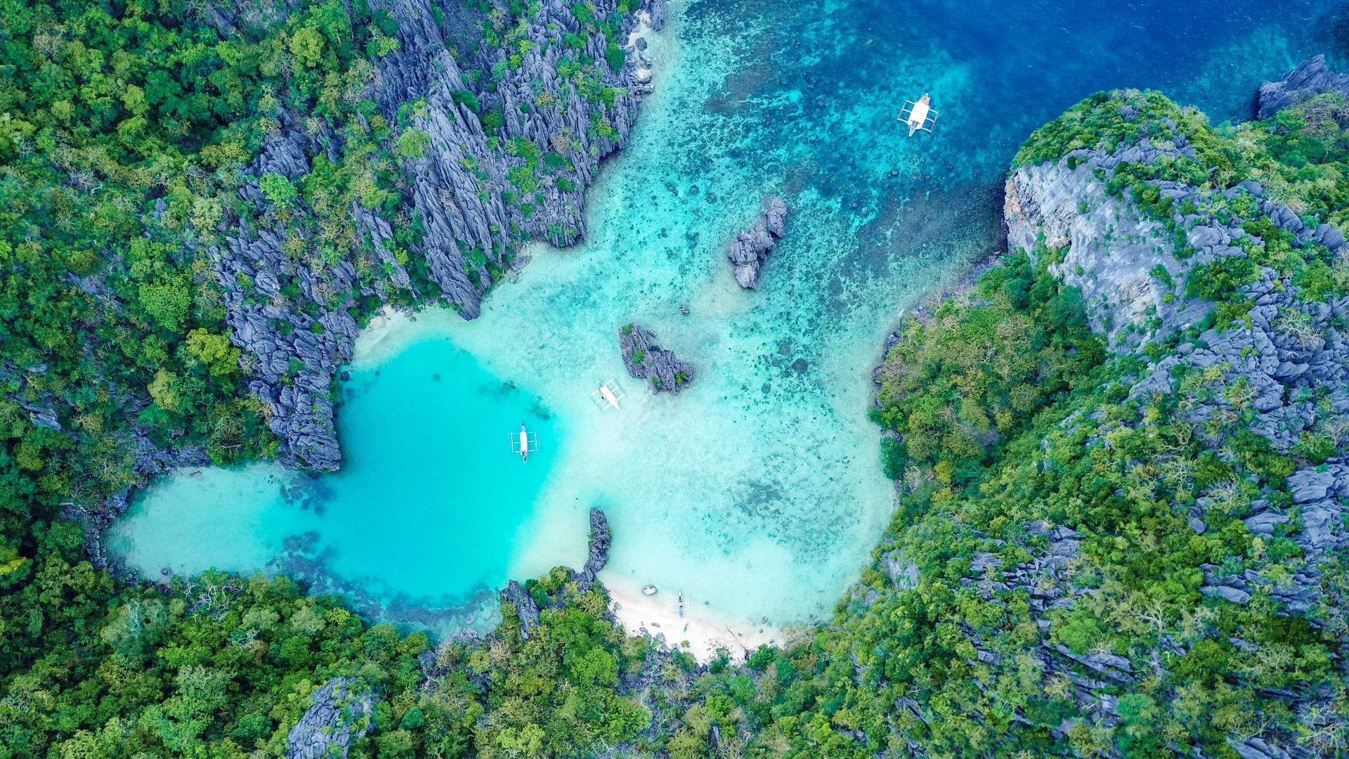 Philippines Travel Guide - Explore Shaw