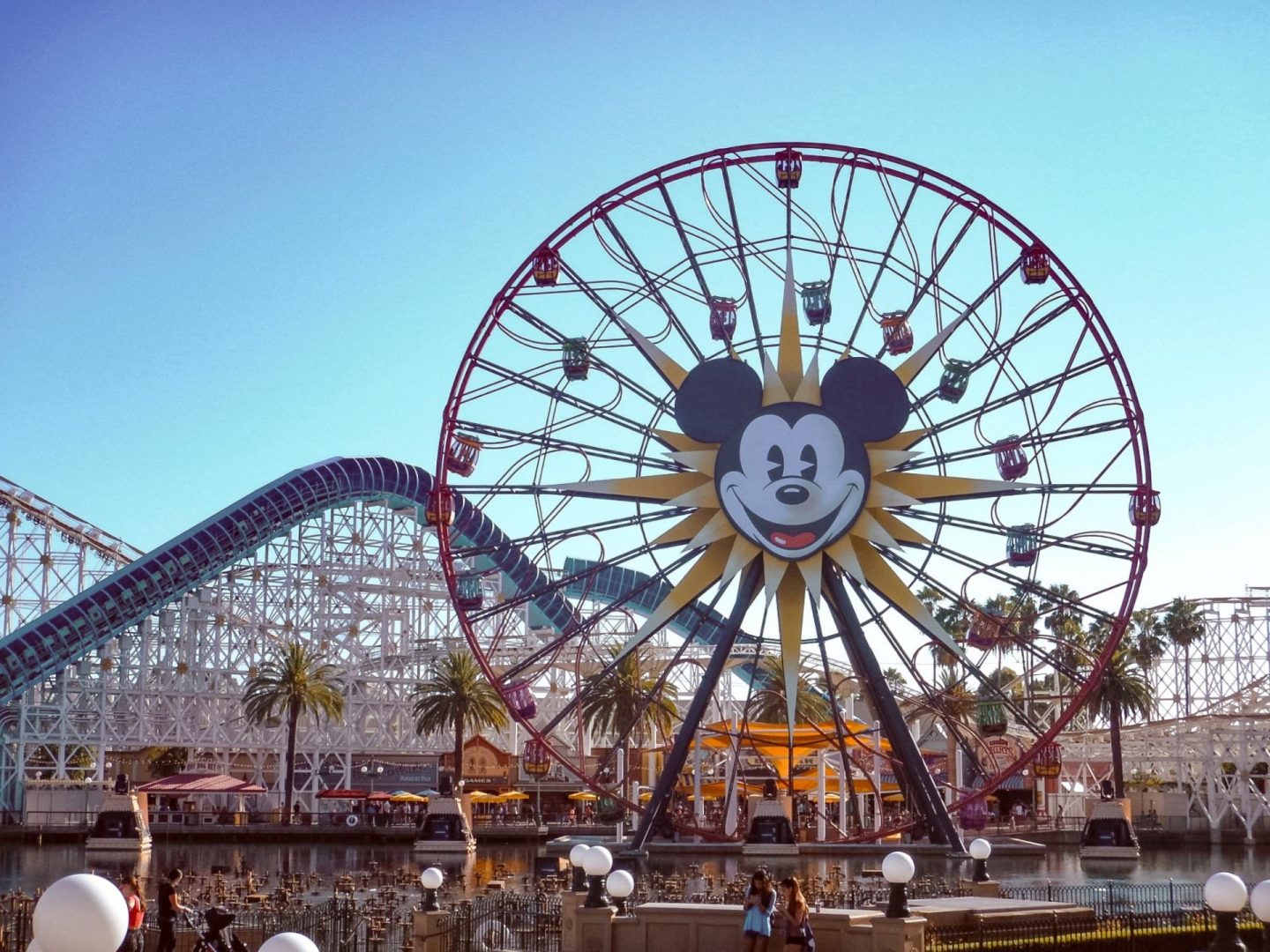 An Essential Travel Guide To Los Angeles - Explore Shaw