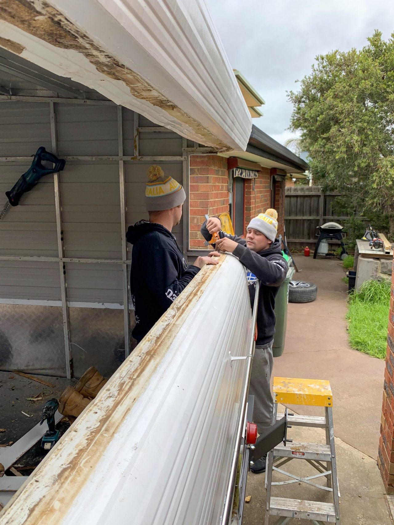 How To Renovate A Vintage Caravan: The Outside - Explore Shaw