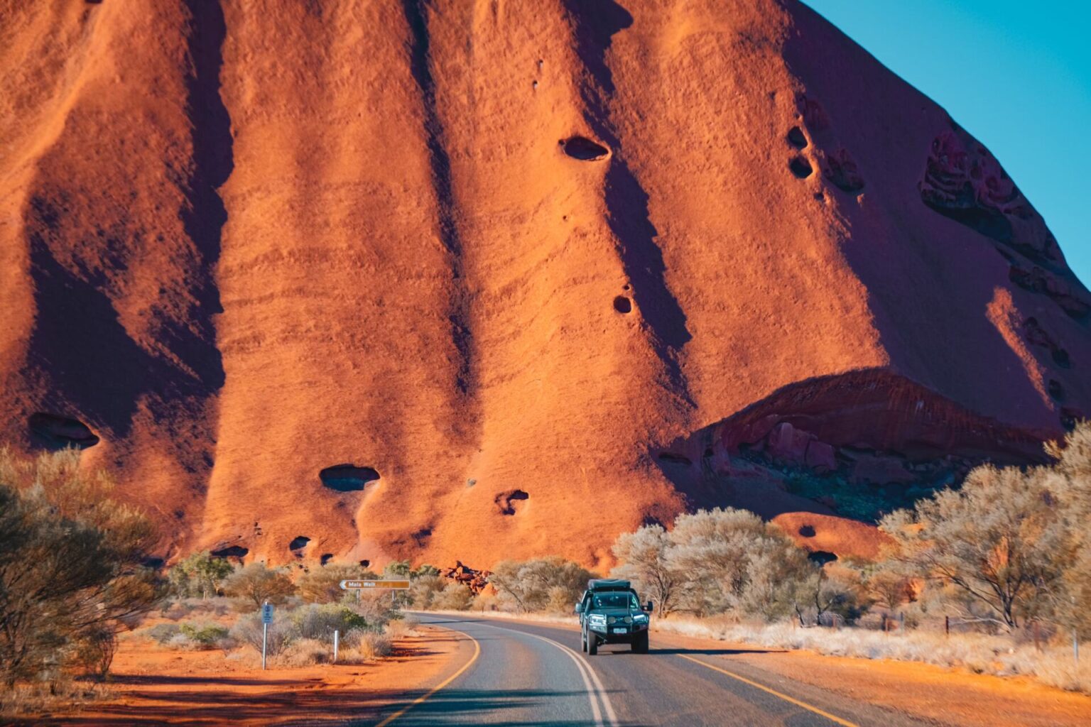 Where To Stay At Uluru: Ayers Rock Resort - Explore Shaw