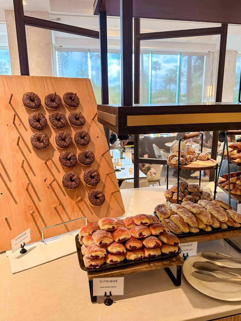 Eat, Play, Stay at the JW Marriott Gold Coast - Explore Shaw